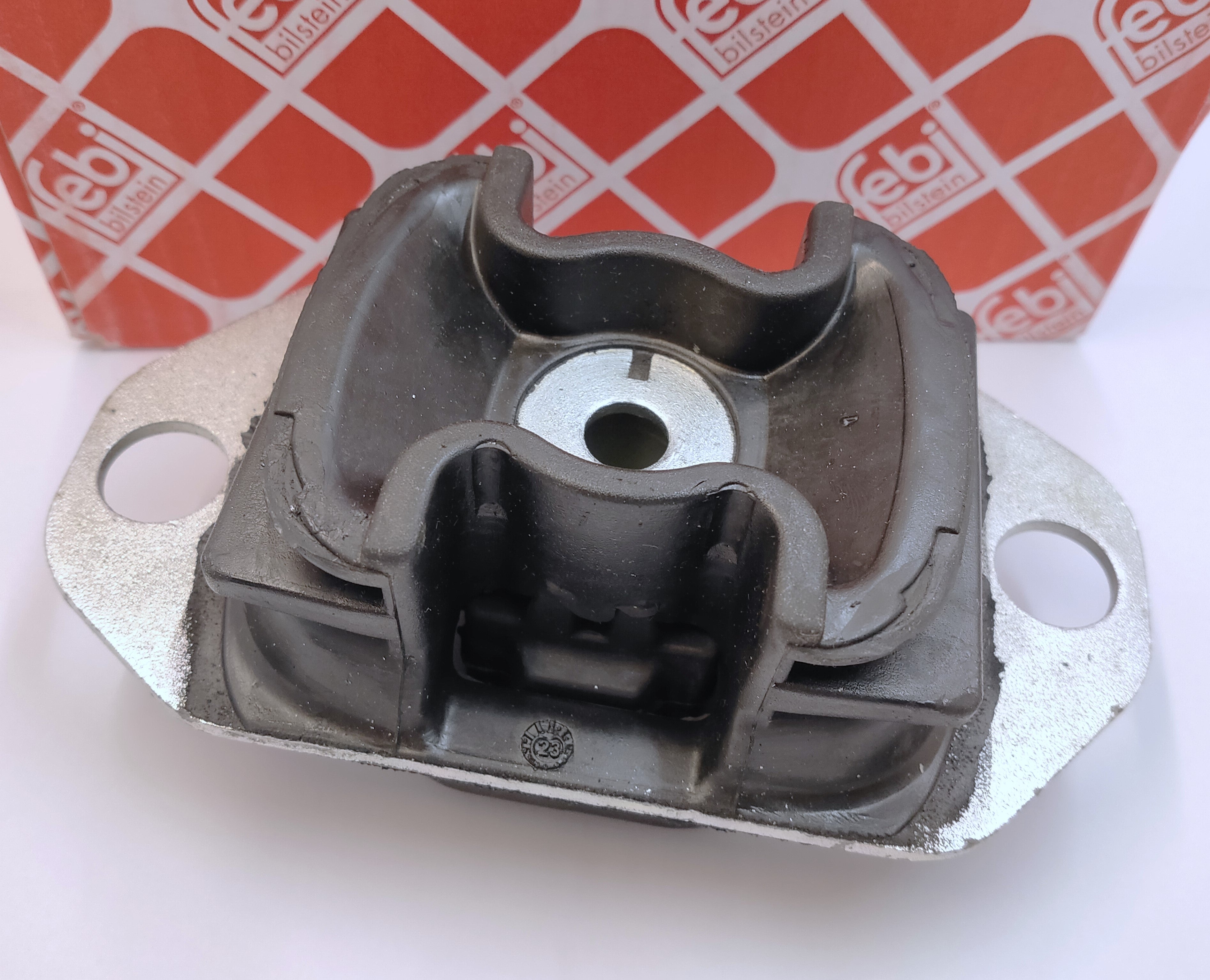 ルノー カングーMK2 1.6L K4M K9K ミッションマウント【ビルシュタイン製・新品】8200423501 – 輸入車パーツ専門店クルーズ24